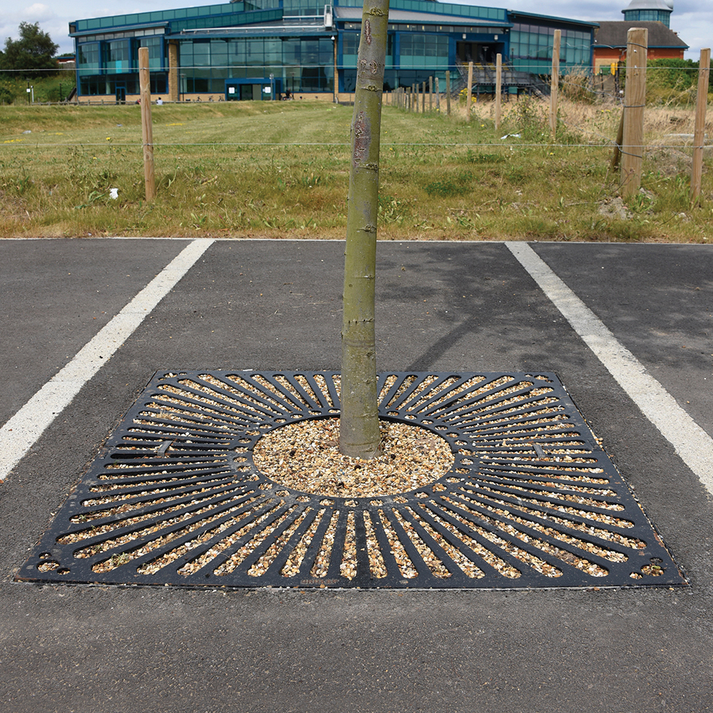 Sunburst Square Tree Grille - 1400 x 1400mm | Broxap