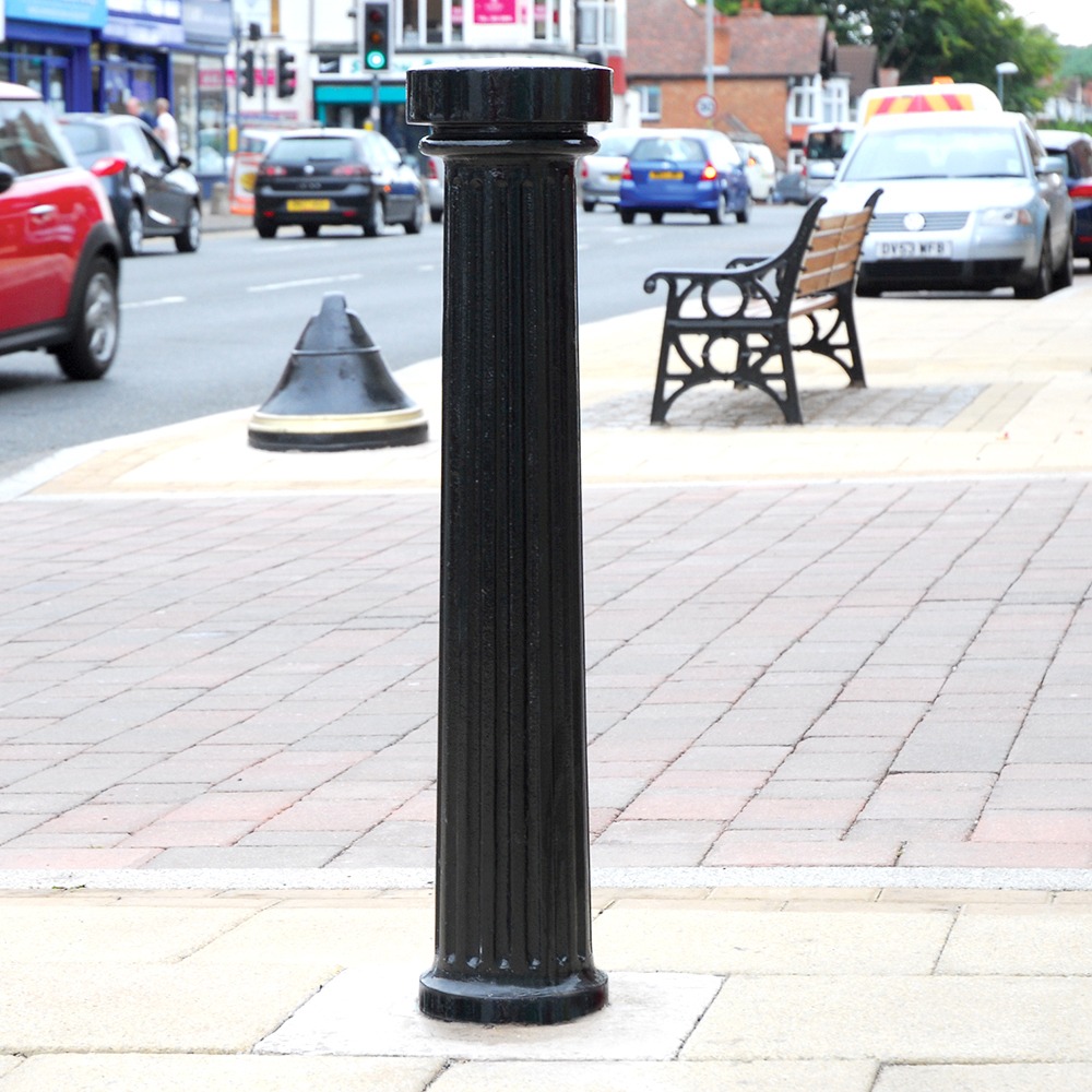 Blackburn Cast Iron Bollard | Street Furniture