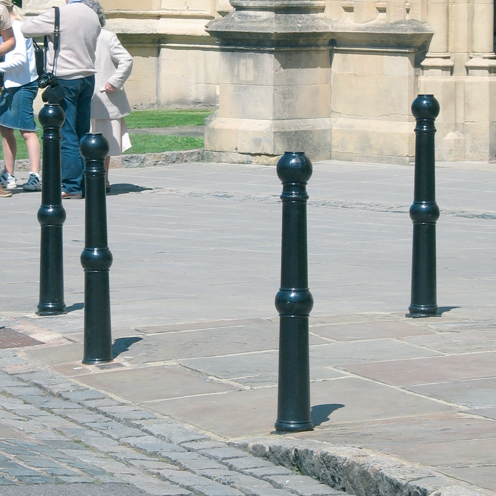 Exeter Cast Iron Bollard | Street Furniture