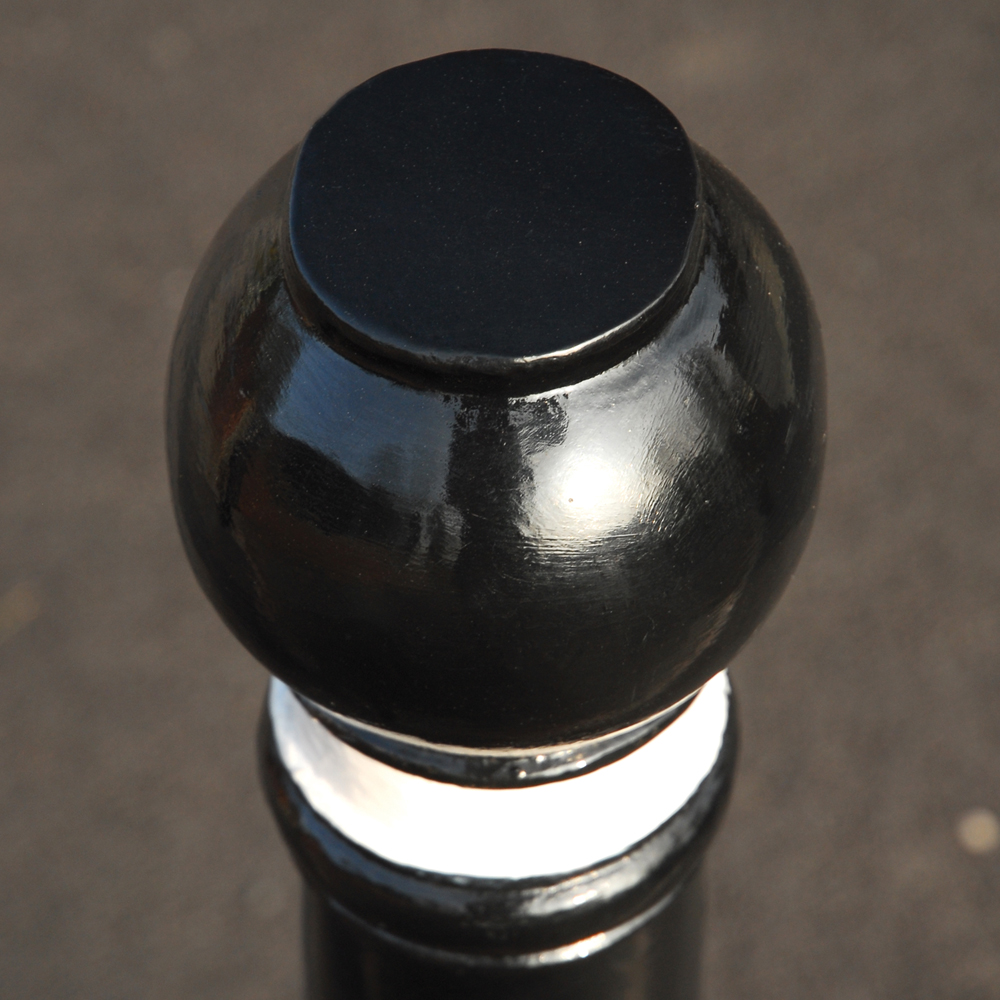 Exeter Cast Iron Bollard | Street Furniture