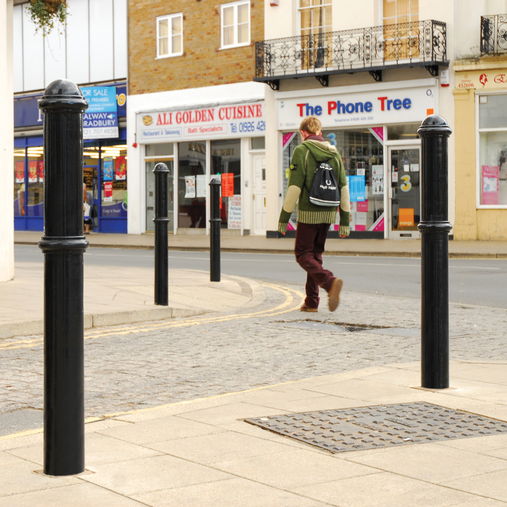 Cornwall Cast Iron Bollard | Street Furniture